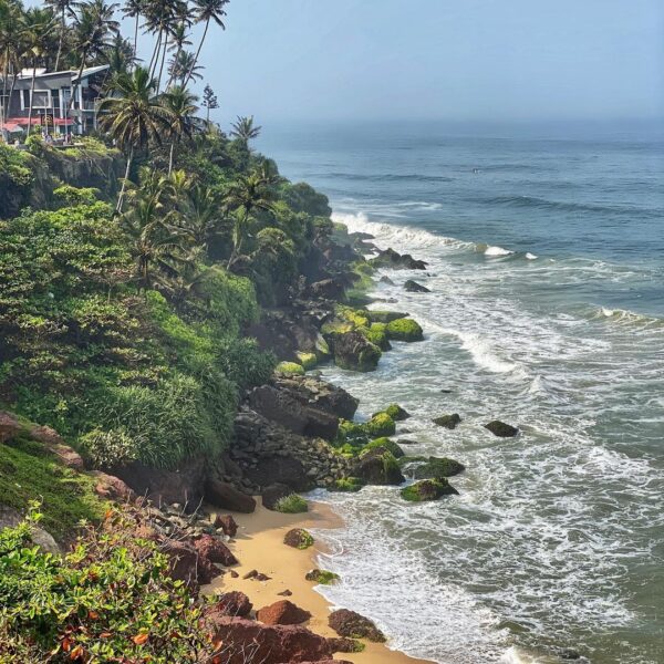 Varkala Beach, Kerala - India's Stunning Tropical Paradise - Cities2Explore